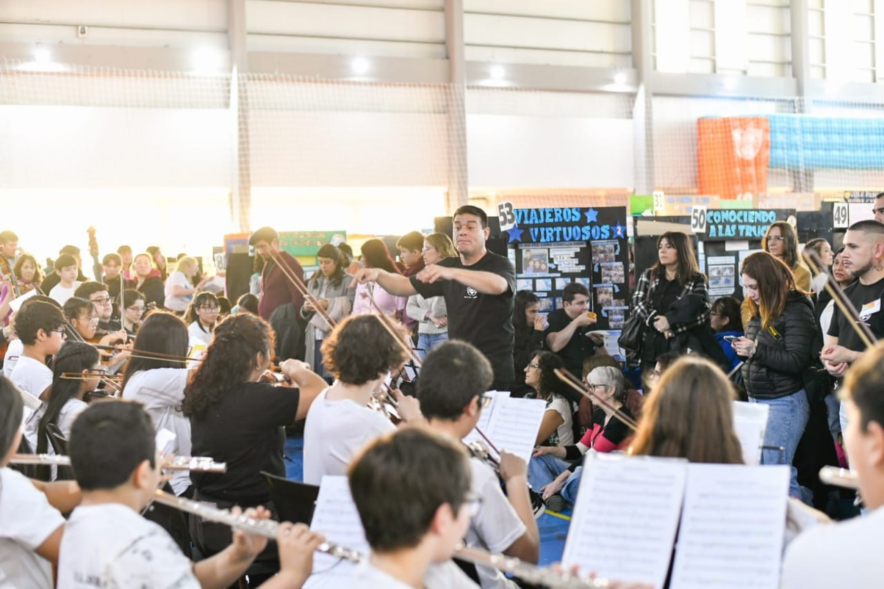 La creatividad estudiantil fueguina brilló en las ferias zonales de ...